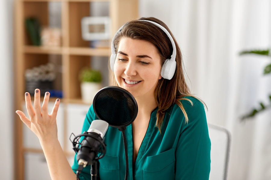 The Art of Voice Modulation: Captivating Your Audience in Podcasts and ...